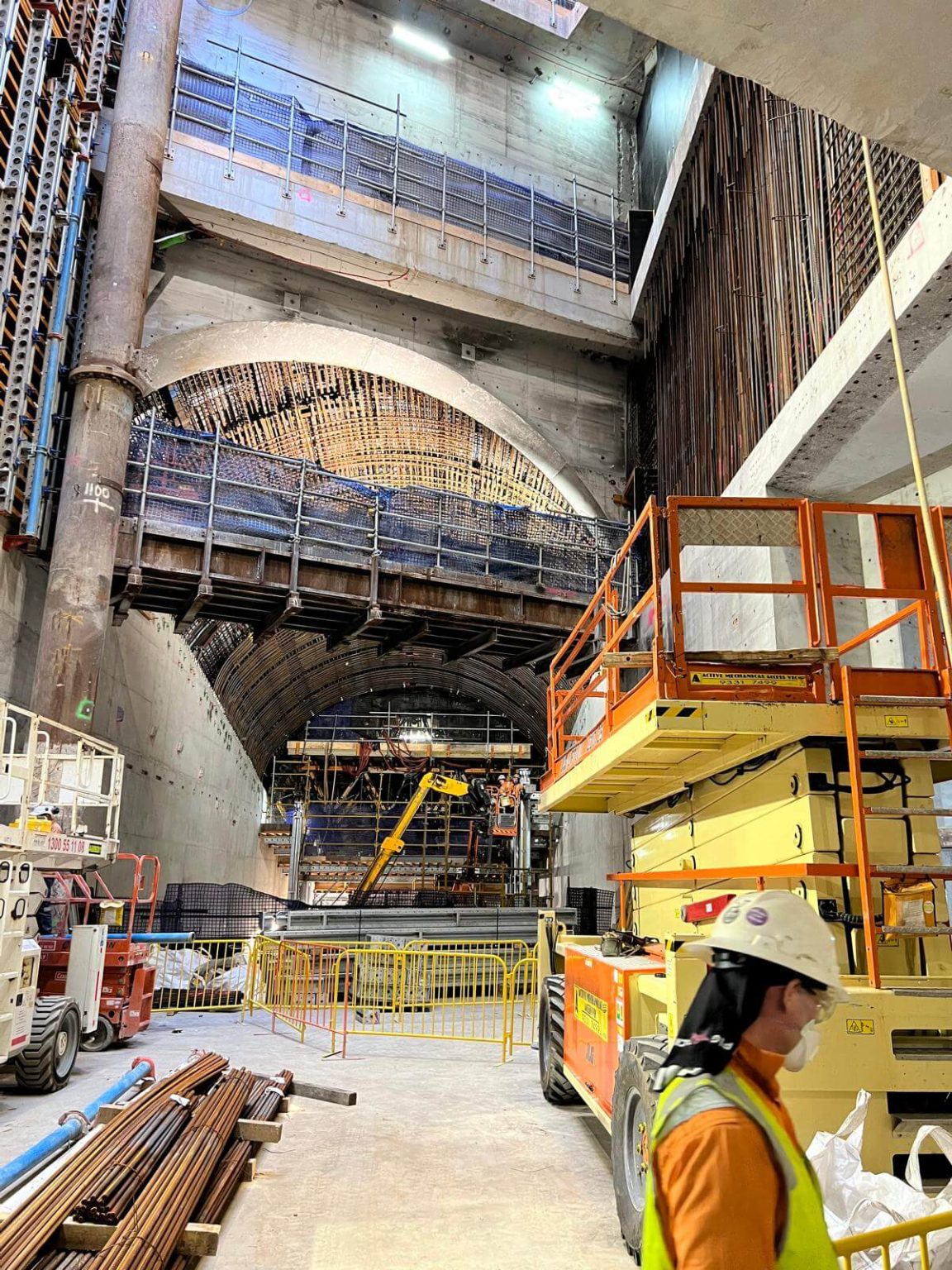 federation square metro tunnel - Alpha Reo